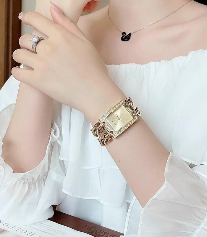 Montre Femme Guess Heavy W0072L1 | prix pas cher